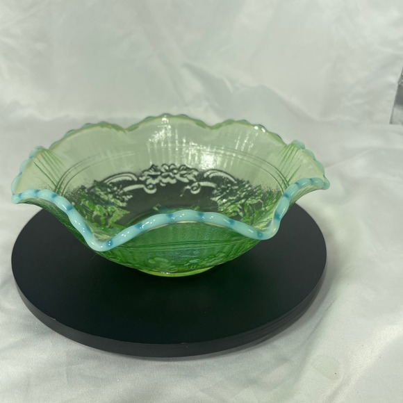 L.E. Smith Glass | Accents | Vtg Le Smith Glass Bowl | Poshmark